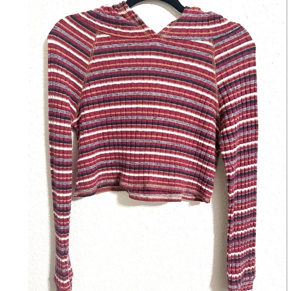 EARTHBOUND | Tops | Earthbound Trading Hooded Crop Long Sleeve | Poshmark